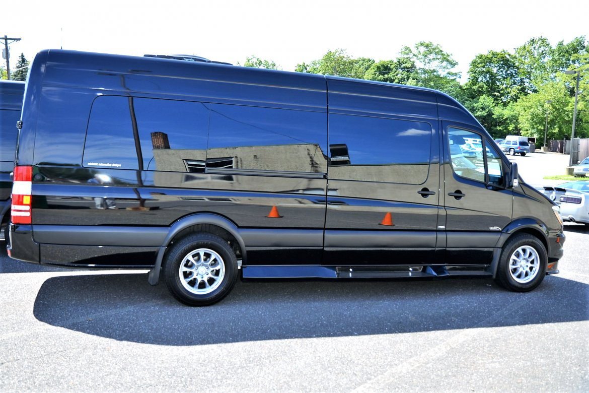 Executive Mini Bus - Cle Lux Transportation